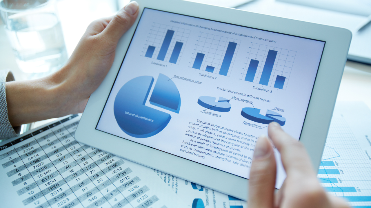 40+ Essential UX Statistics — Everything You Need To Know in 2025